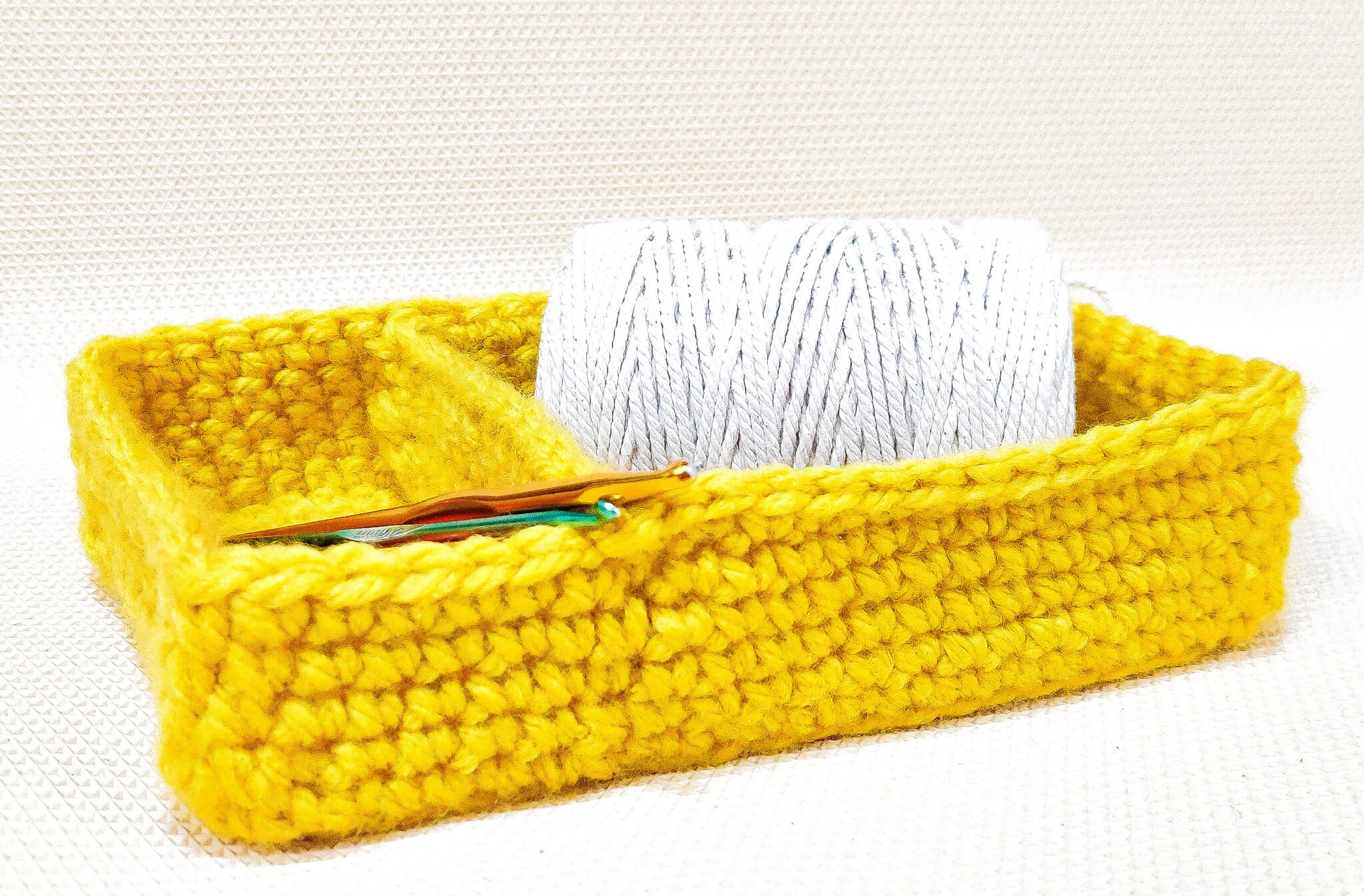 Handy Crochet Rectangle Basket with Dividers • Free Crochet Patterns ...