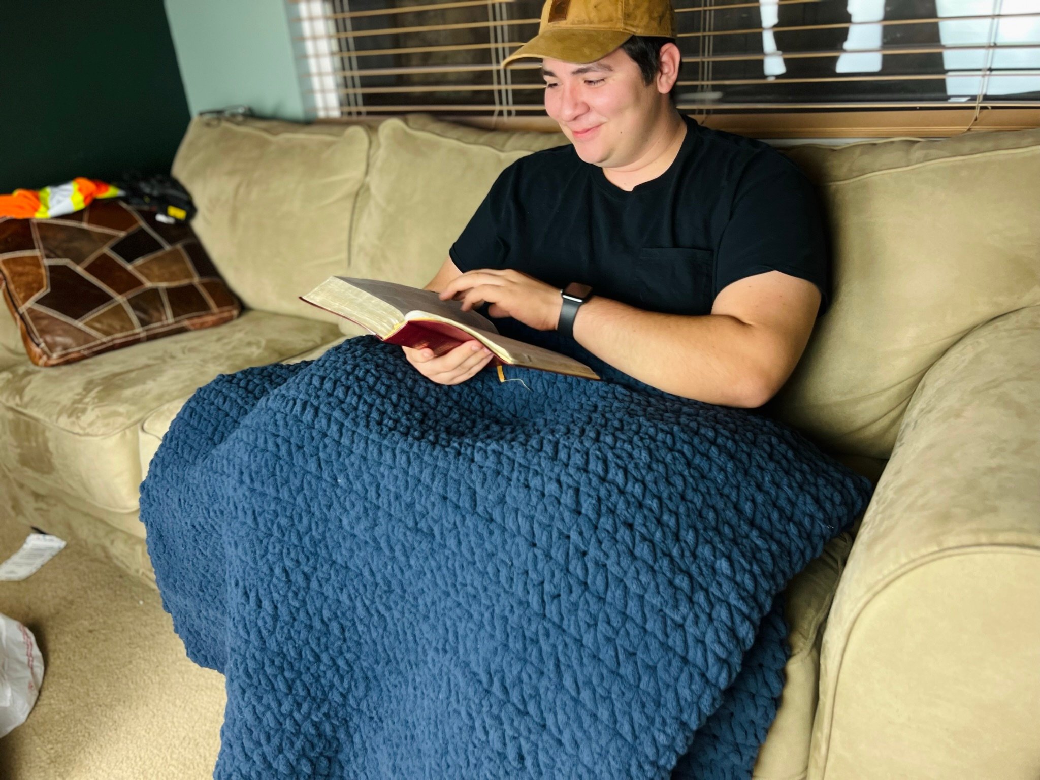 Large Men's Crochet Blanket • Free Crochet Patterns and Tutorials
