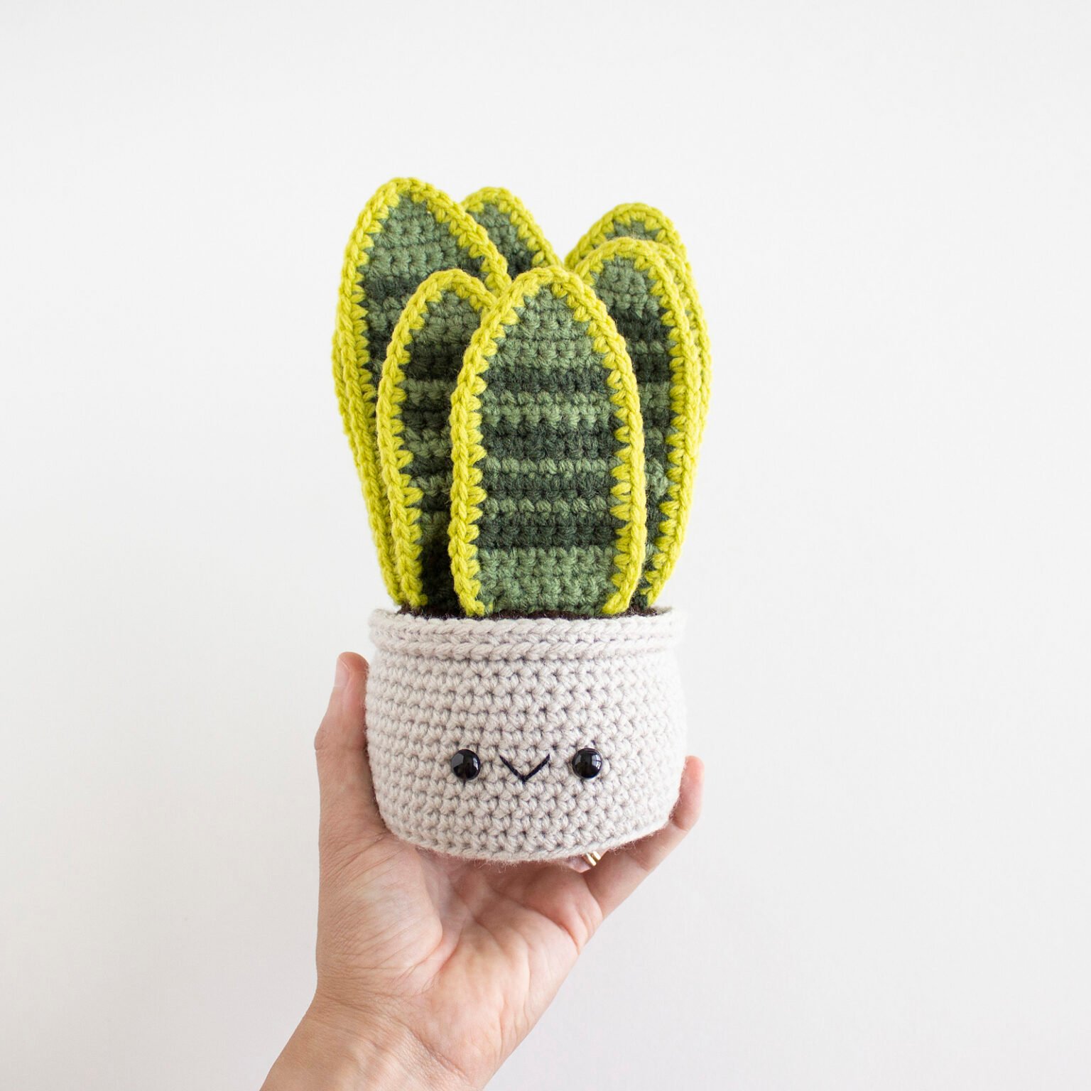 Crochet Succulent Patterns • Free Crochet Patterns and Tutorials