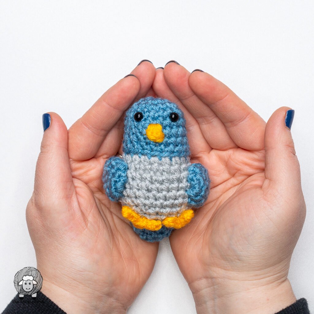 Easy Percy the Pigeon Amigurumi Pattern • Free Crochet Patterns and ...